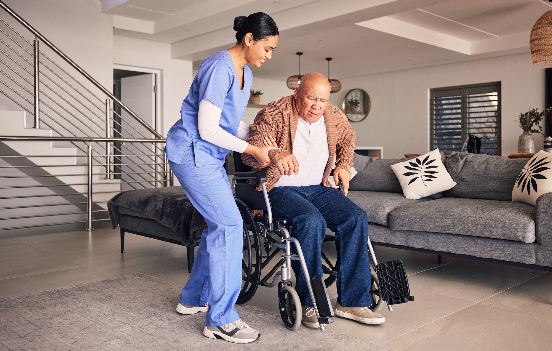 When is it Time to Hire a Home Health Care Aide? - VNA Health Group